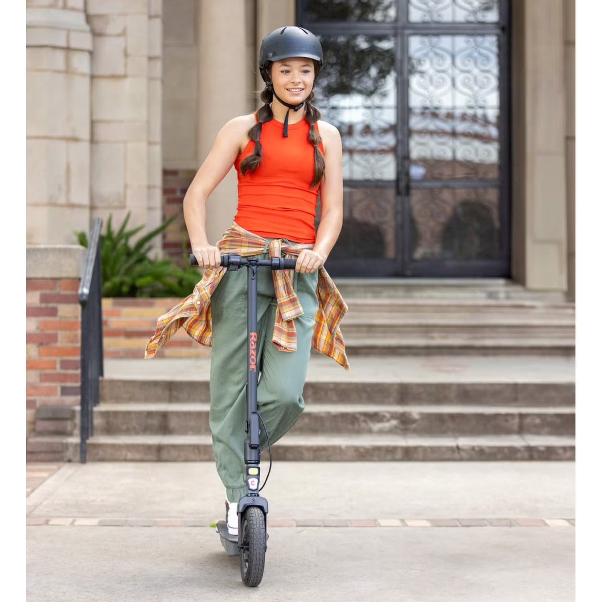 Razor Raven Electric Kick Scooter with 170W High-Torque Hub Motor ...